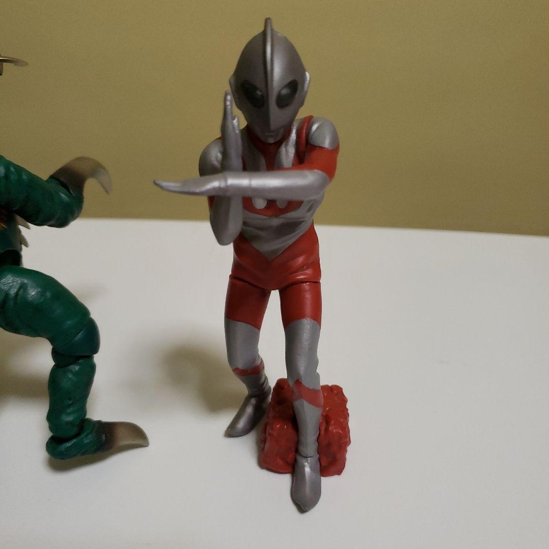 ウルトラマンフィギュア　ガイガン