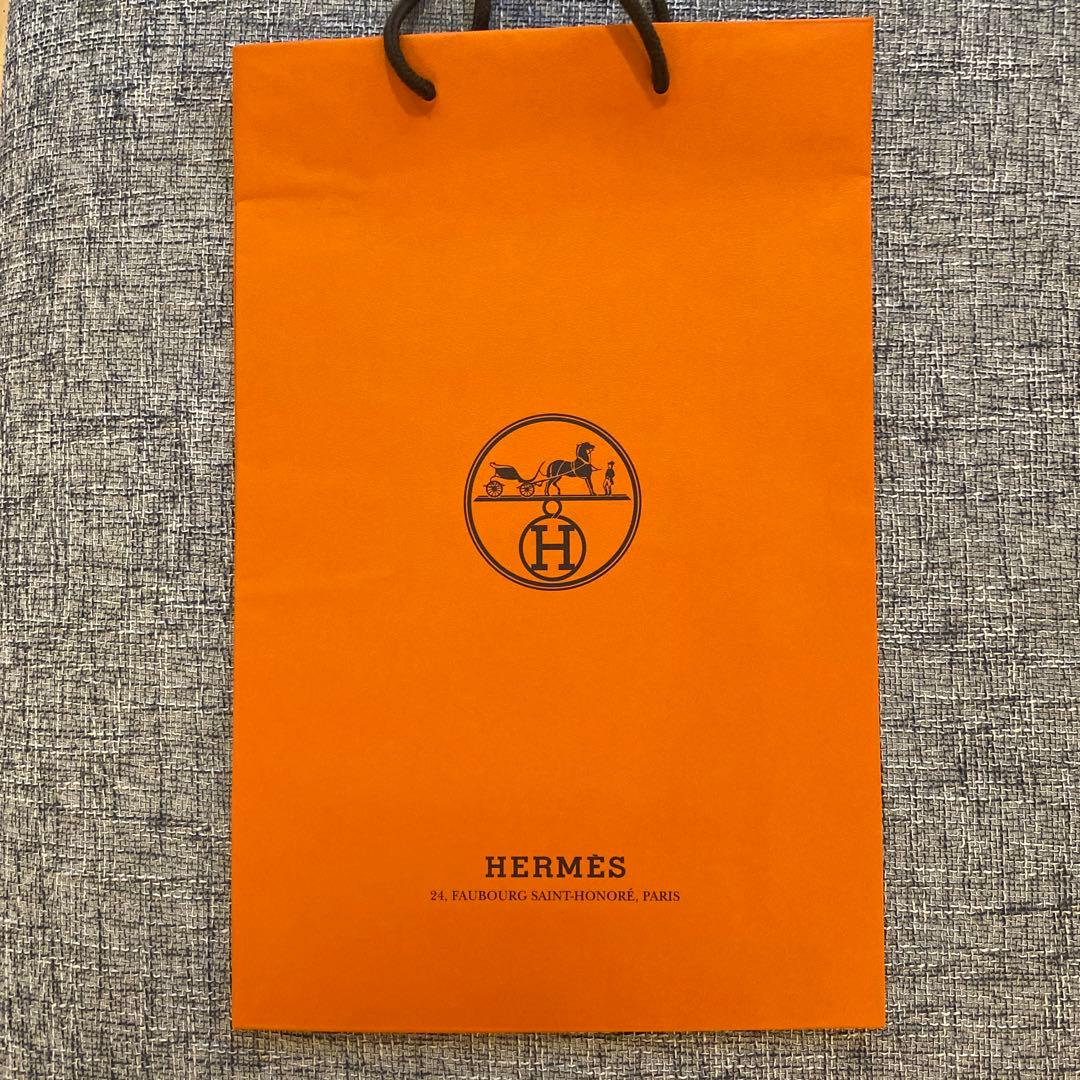 HERMES オレンジ Hロゴタオルハンカチ