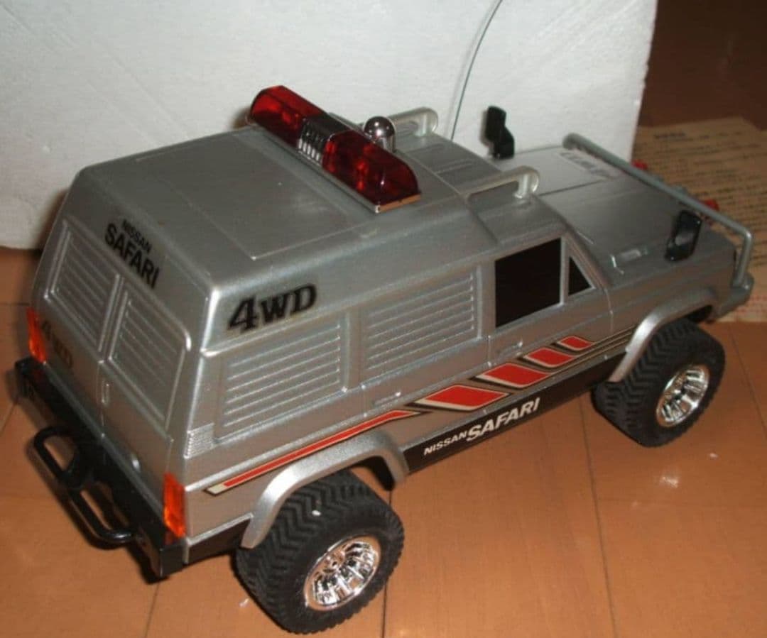 【希少品】西部警察 NISSAN サファリ4WD ラジコン（ヨネザワ玩具）