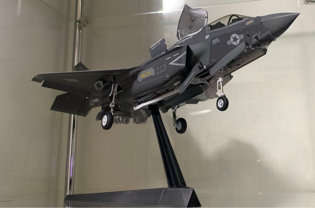 F-35B 1/48 垂直着陸状態