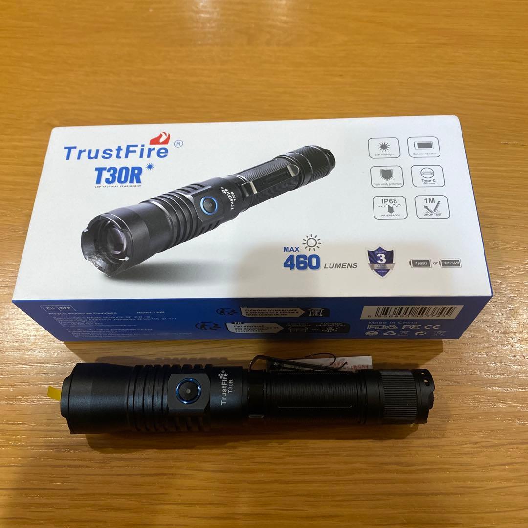 新品 TrustFire T30R LEP 照射距離1100m 460ルーメン