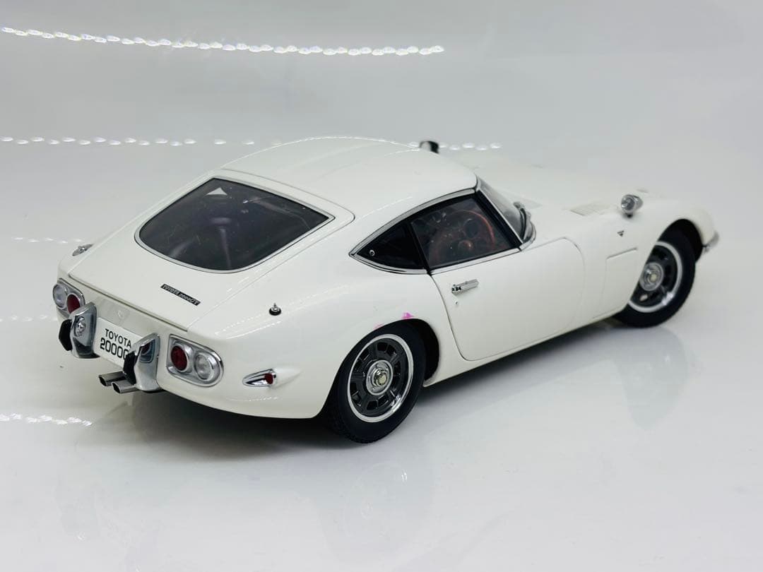 1/18 AUTOart オートアートTOYOTAトヨタ2000GT 大型モデル