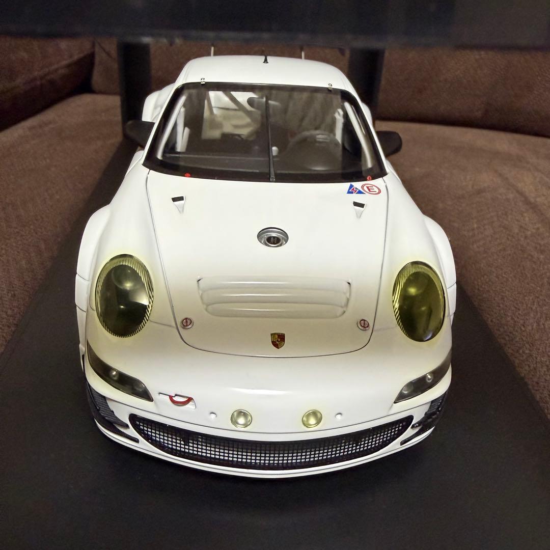 AUTOart Porsche 911 GT3 RS ミニカー1/18