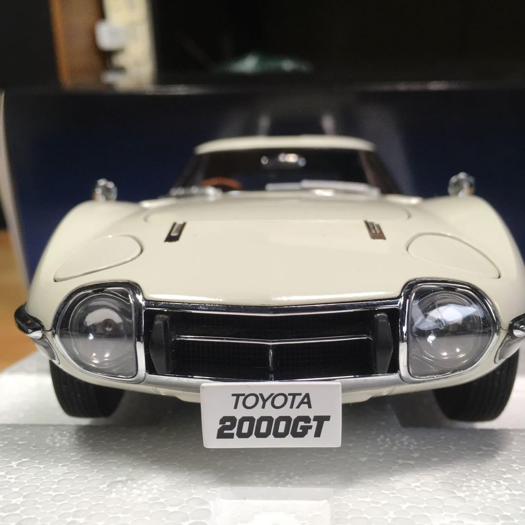 オートアート　トヨタ2000GT 再販版　超美品