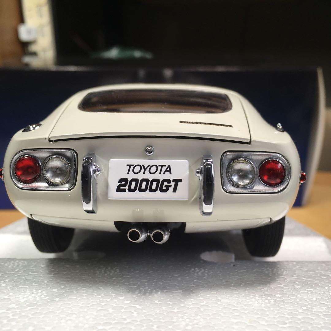 オートアート　トヨタ2000GT 再販版　超美品