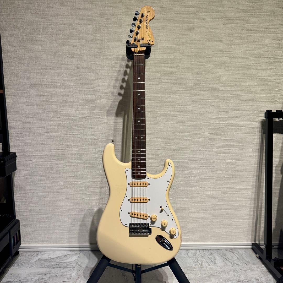 ギター Fender Japan Stratocaster