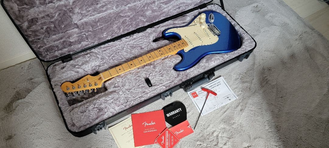 【美品】Fender American Ultra Stratocaster