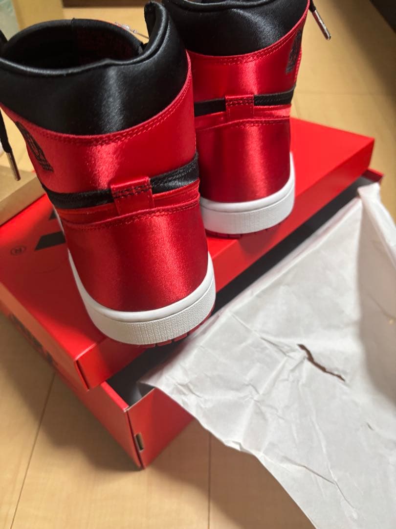 Nike Air Jordan 1 RETRO HI OG サテンブレッド