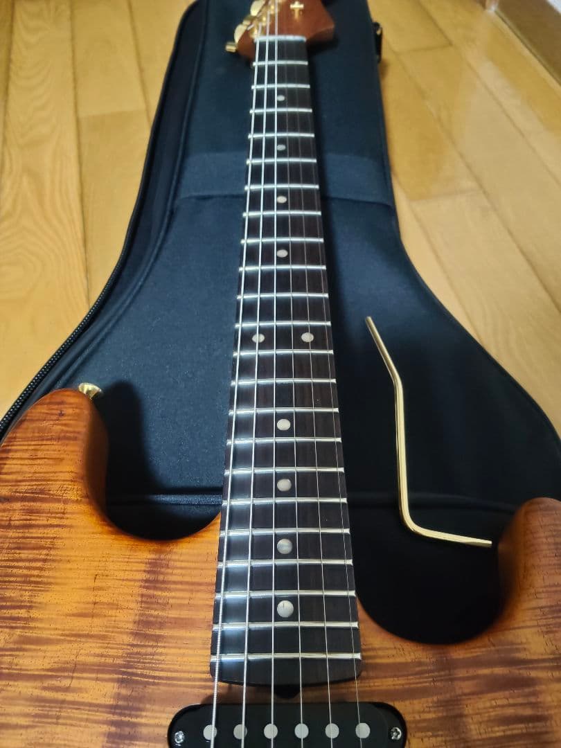 Warmoth+Musikraft 5A Figured Koa ストラトタイプ
