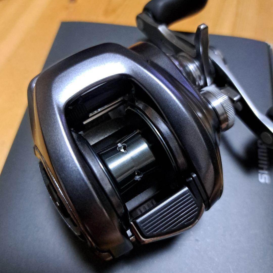 シマノ　SHIMANO 　22バンタムHG　ベイトリール　バーサタイル