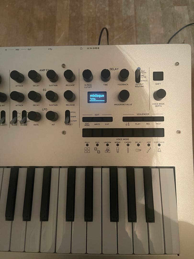 KORG minilogue アナログシンセ　37key 美品