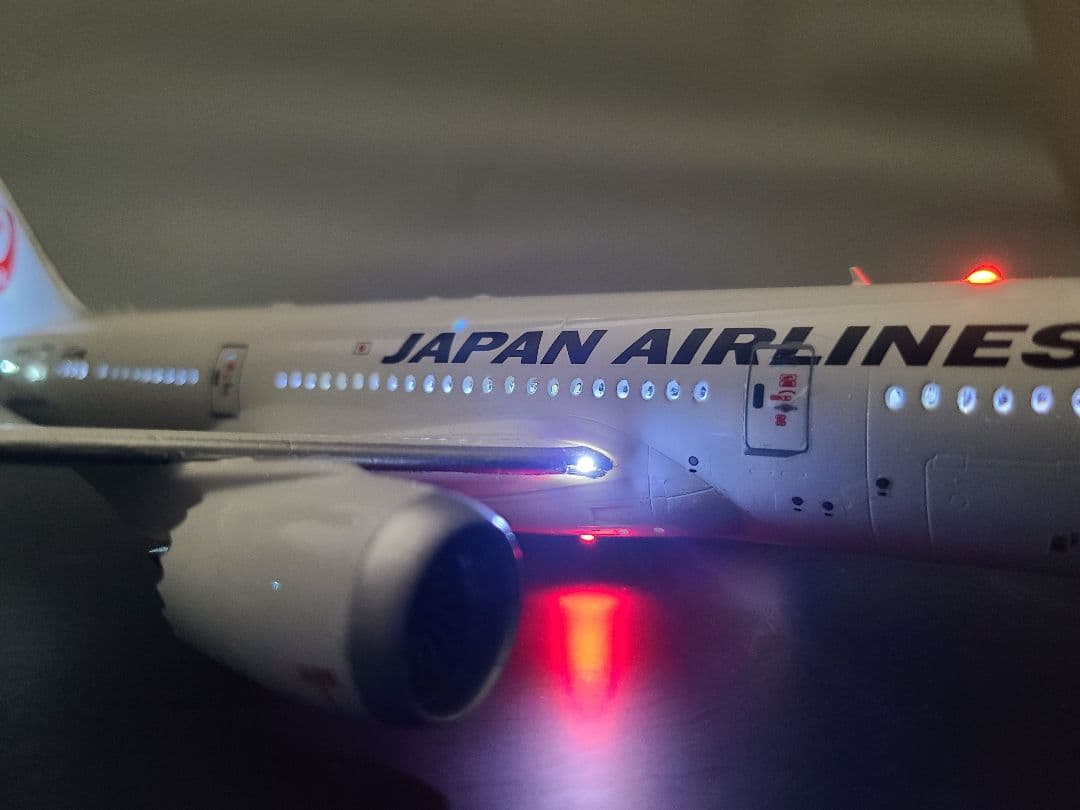 JAL Boeing 787-8 (JA827J) LED 仕様完成品