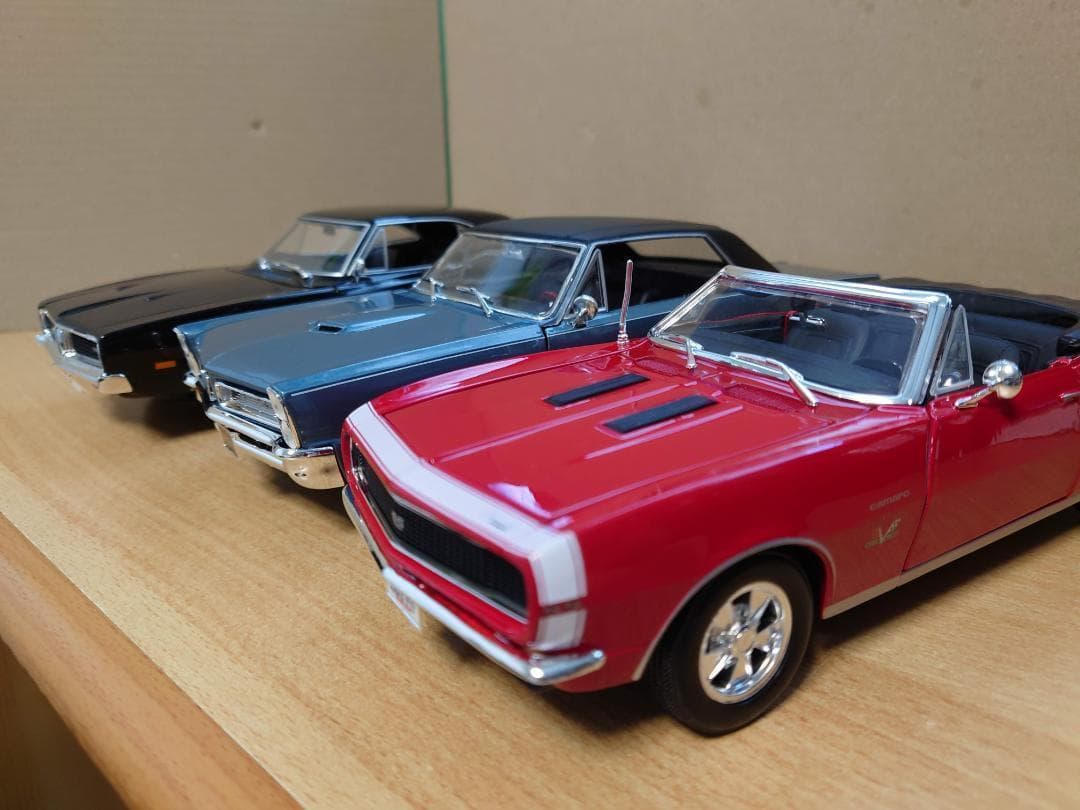 1/18 ダッジチャージャーR/T Dodge Charger R/T 1969