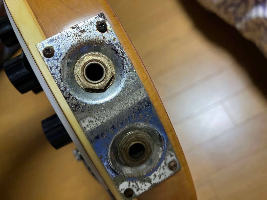Guyatone Rickenbackerモデル エレキベース サンバースト