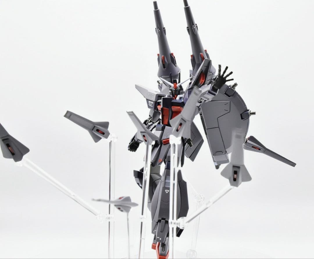 〚 HGCE 1/144 レジェンドガンダム〛塗装済完成品