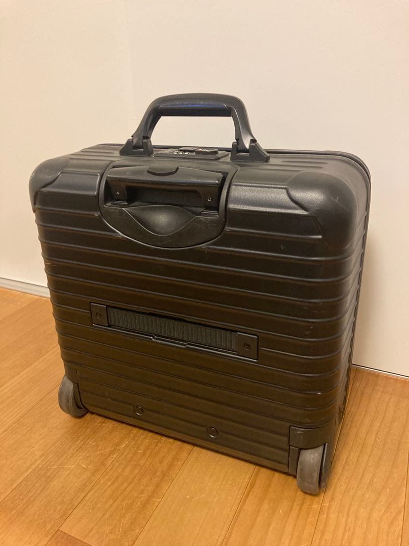 RIMOWAリモワ サルサ機内持込み23Lマットブラック2輪TSAロック