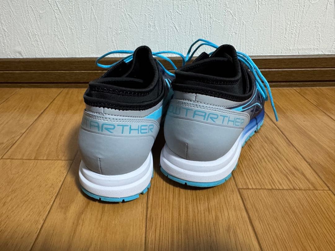asics スノーターサー　26.5cm 雪道用ランニングシューズ