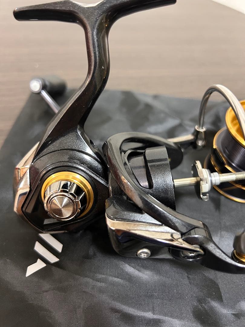 DAIWA21カルディアLT2500S-XH スピニングリール