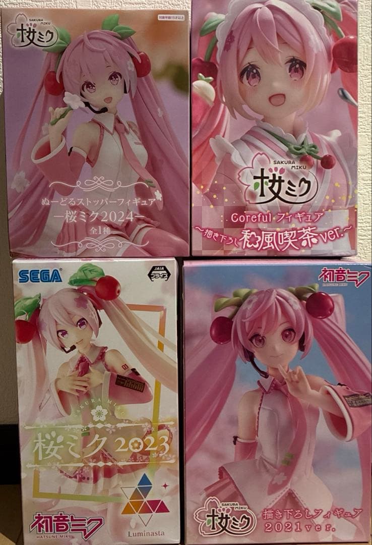 【新品、未開封】 桜ミク フィギュア 4種 まとめ売り