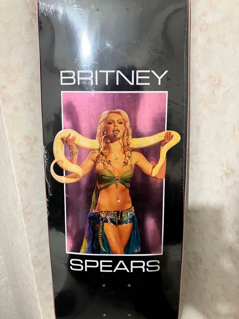 スケートボード WELCOME X BRITNEY SPEARS 8.8