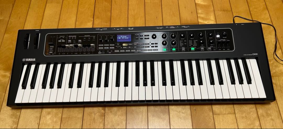 YAMAHA CK61 ステージキーボード　ケース、ペダル、スタンド、イスセット