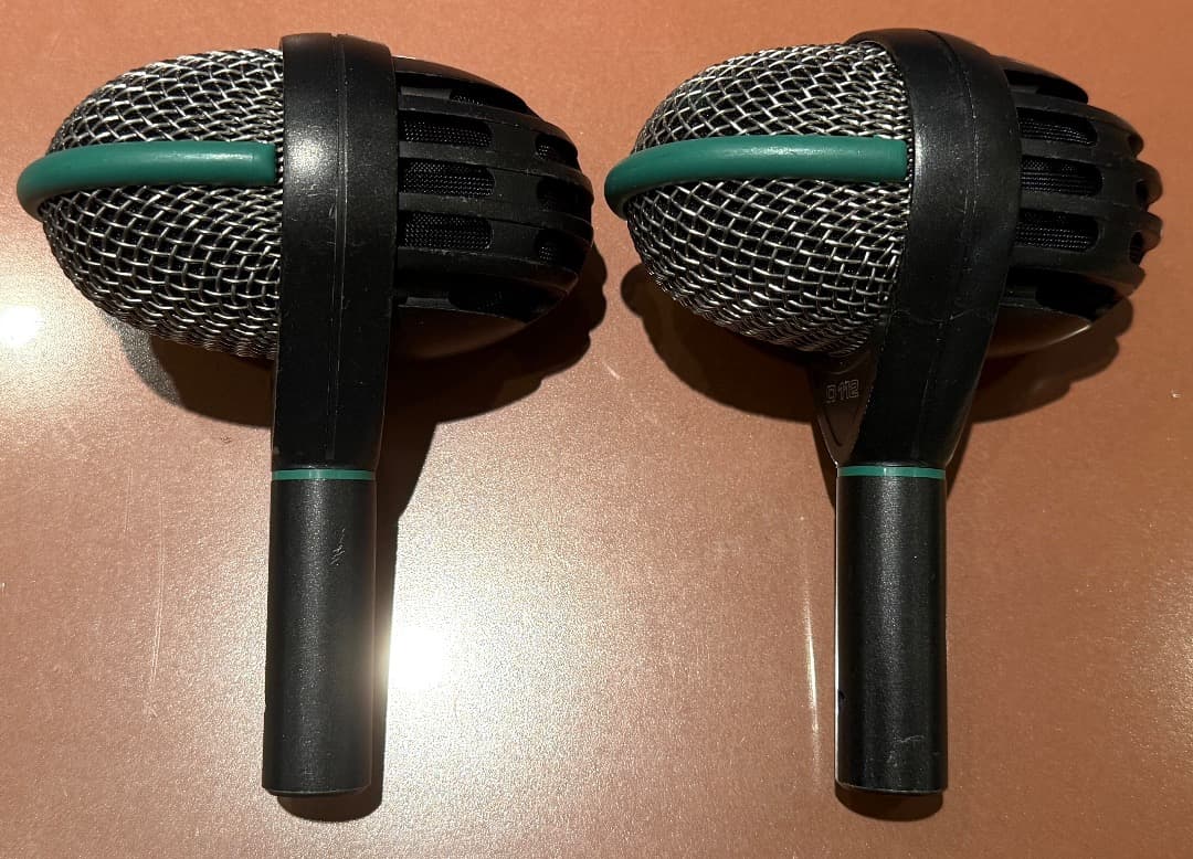 AKG ダイナミックマイク　D112　2本組　完動品