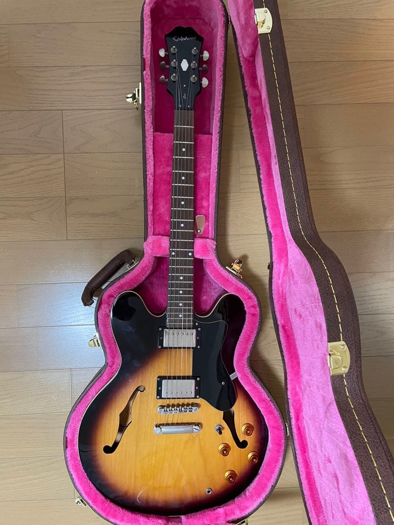 Epiphone dot セミアコ　ハードケース付き