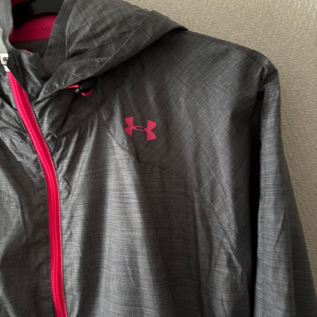 Under Armour フード付きウィンドブレーカー　上下セット