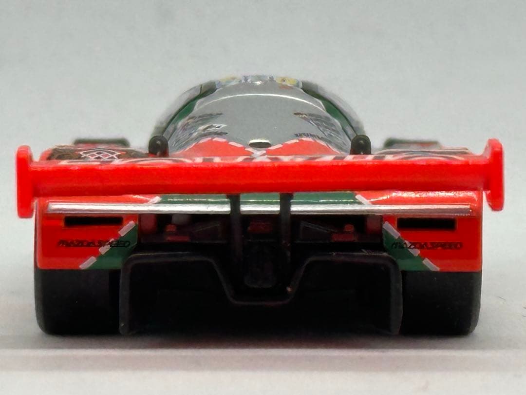 トミカリミテッドヴィンテージ ネオ 1/64 マツダ 787B 保存仕様