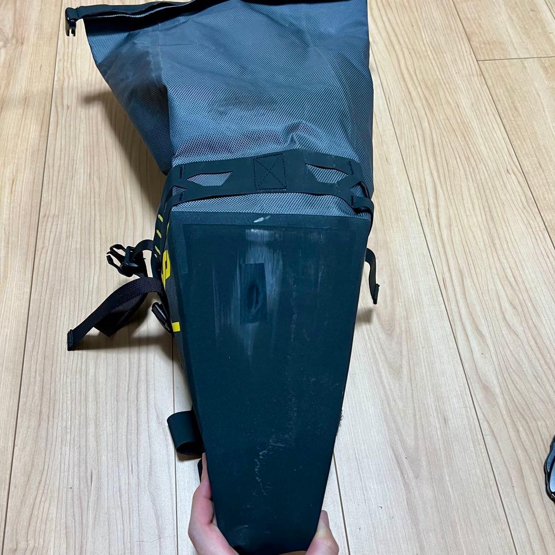 APIDURA（アピデュラ）サドルバッグ　17L