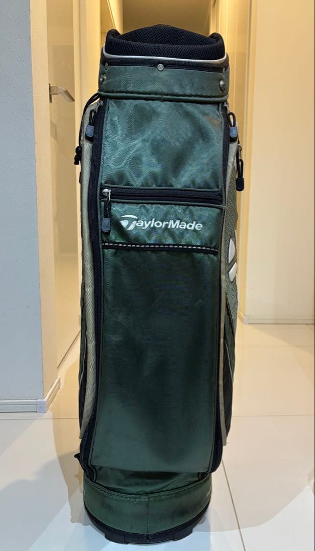 TaylorMade ゴルフバッグ・キャディバッグ　カーキ