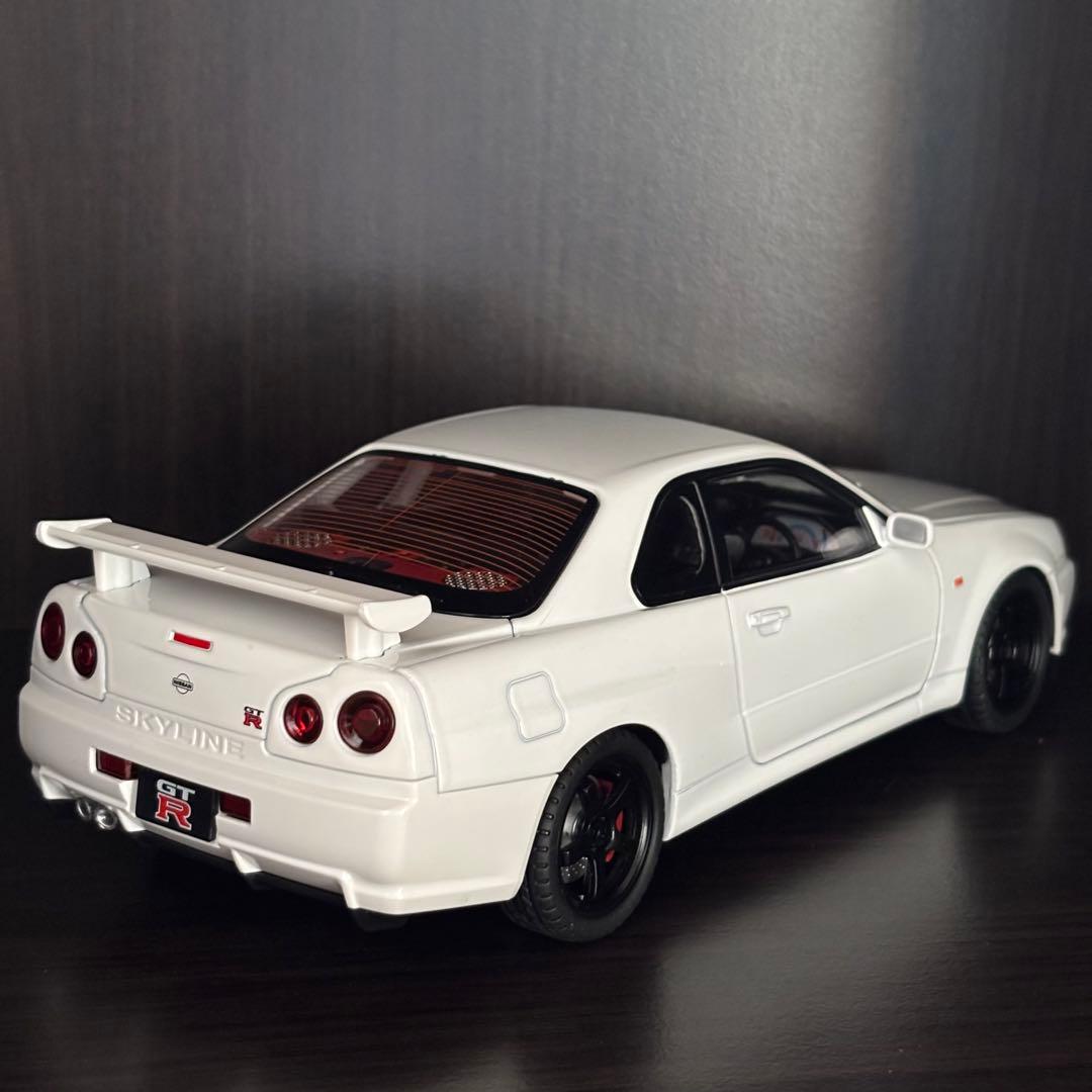 ダイキャスト　大迫力　日産　スカイライン　GT-R R34 1/18 模型