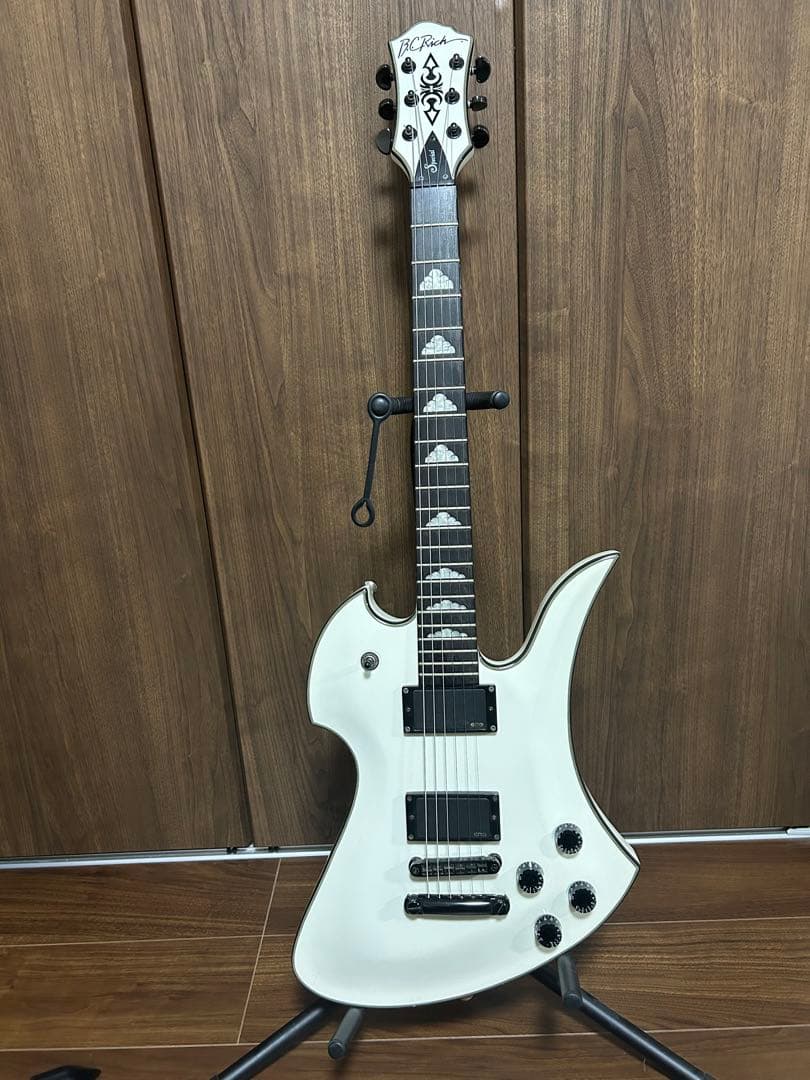 B.C. Rich モッキンバードSpecial