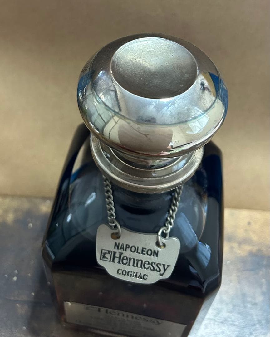 Hennessy Napoleon Silver Top コニャック