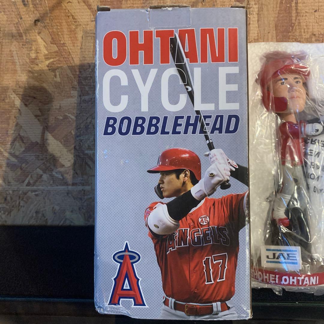 Ohtani Cycle Bobblehead ボビングヘッド　大谷翔平