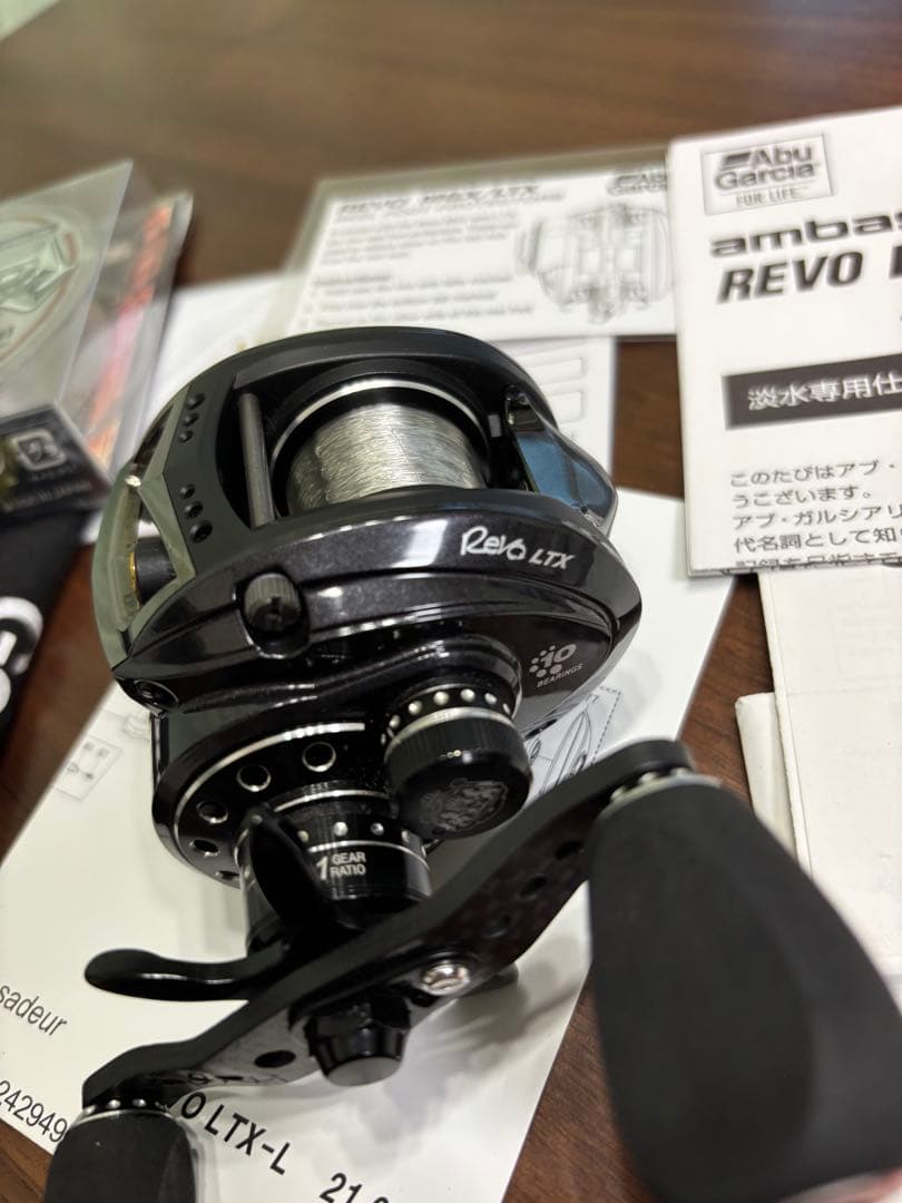 Abu Garcia REVO LTX ベイトリール左ハンドル