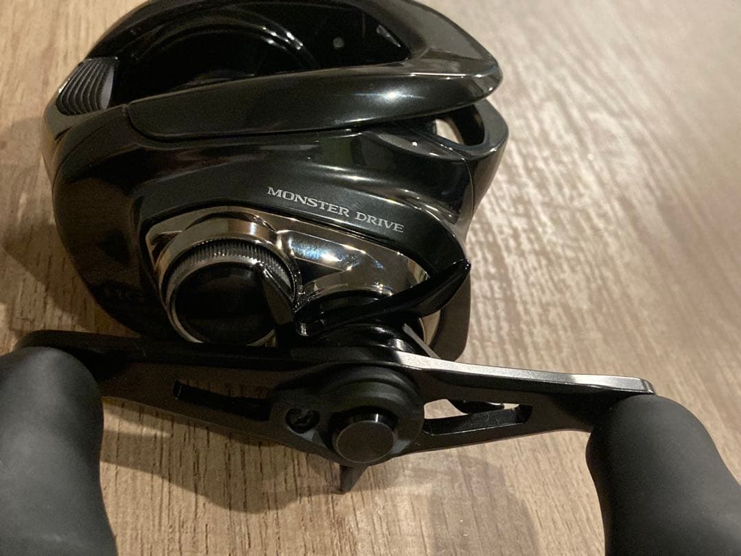 最終値下げです。SHIMANO２３アンタレスＤＣＭＤ　ＨＧ　右になります。