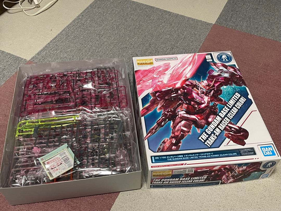 MG トランザムライザー (CLEAR COLOR) ガンダムベース限定版
