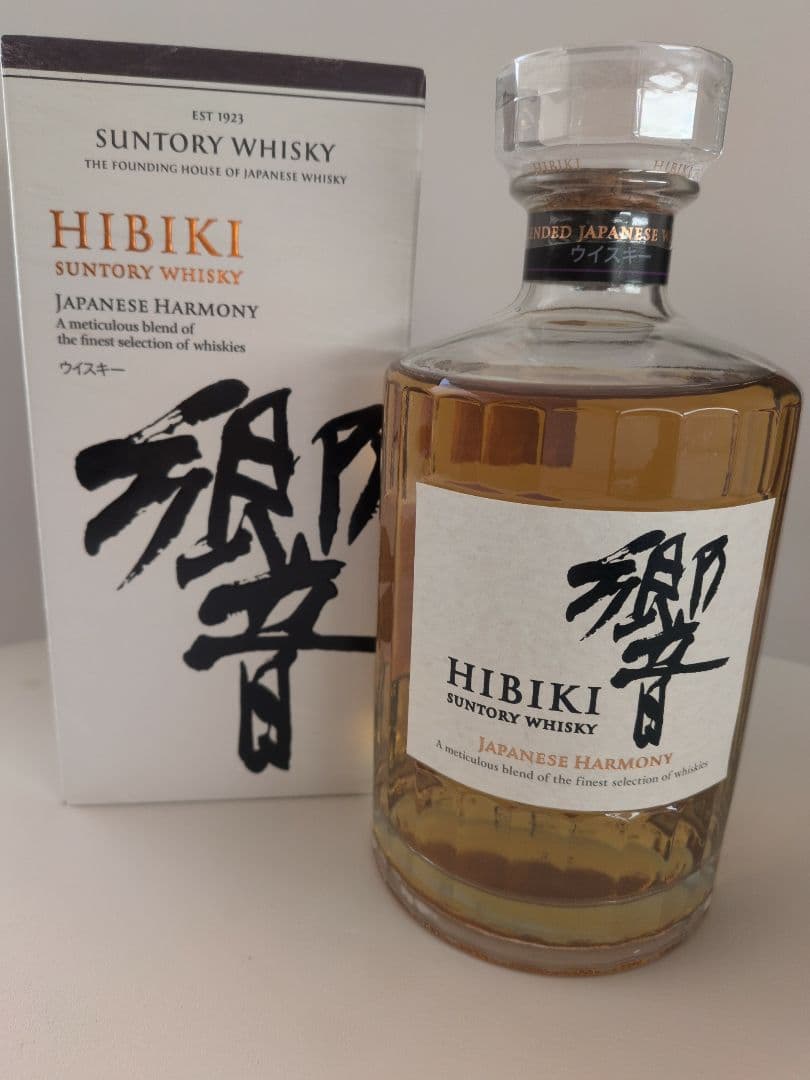 Hibiki Japanese Harmony 750ml 箱入り