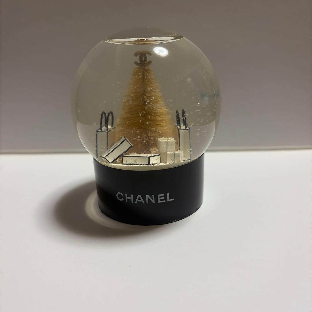 CHANEL クリスマススノードーム