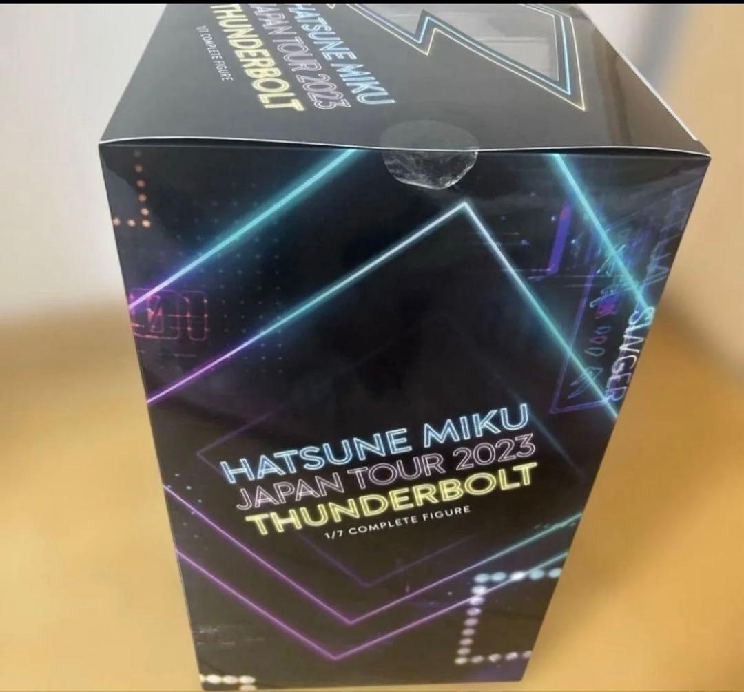 初音ミク Thunderbolt 1/7スケールフィギュア