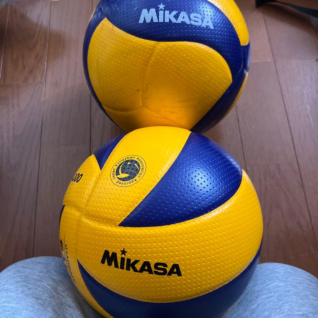 でちん‼️Mikasa V300W バレーボール2個