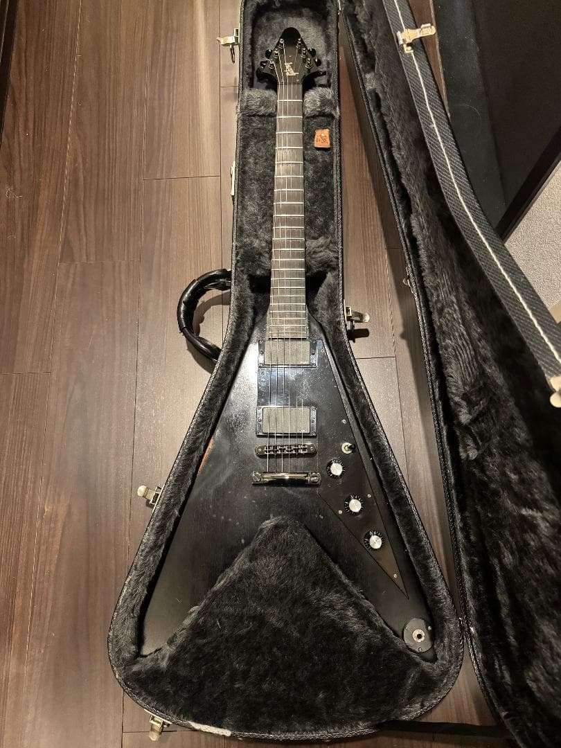 ギター Gibson LTD Flying V Gothic II EMG