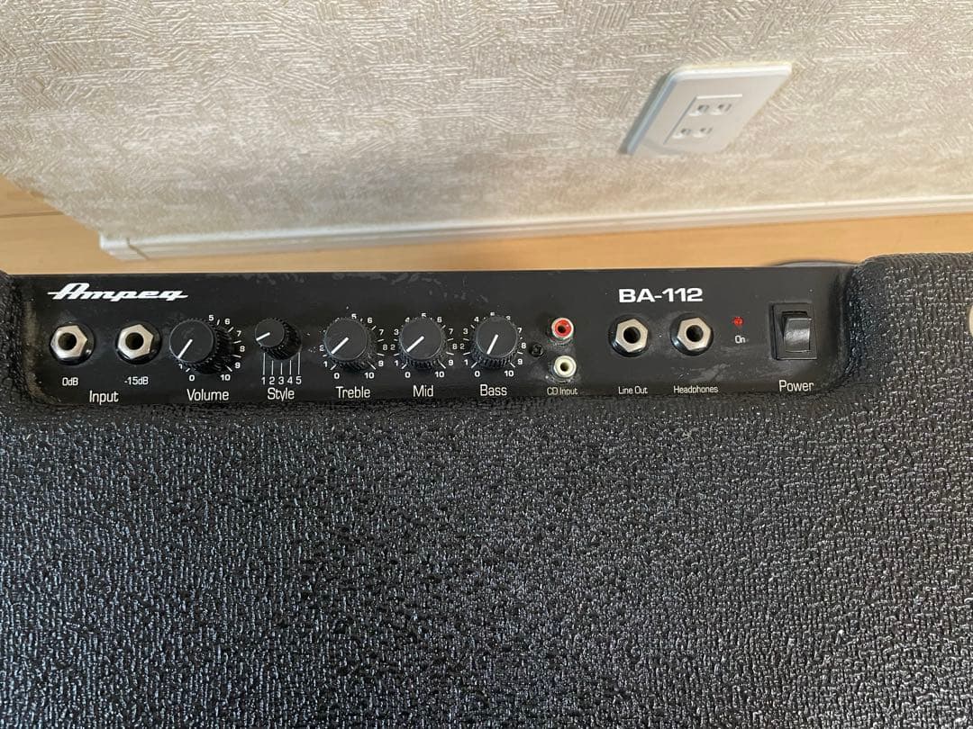 美品　Ampeg BA112 アンペグ　ベースアンプ　着払い限定値下げ中