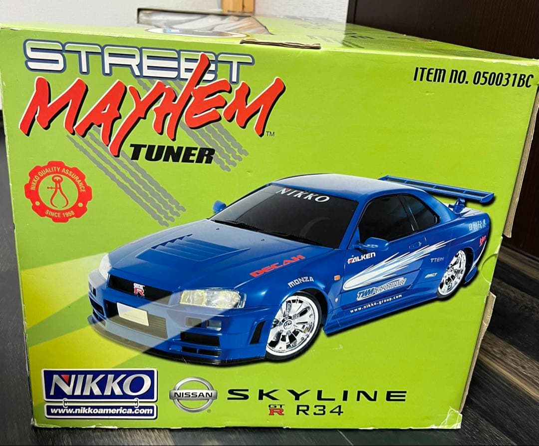 未使用SKYLINE GT-R R34 ラジコンカー1/5スケール スカイライン