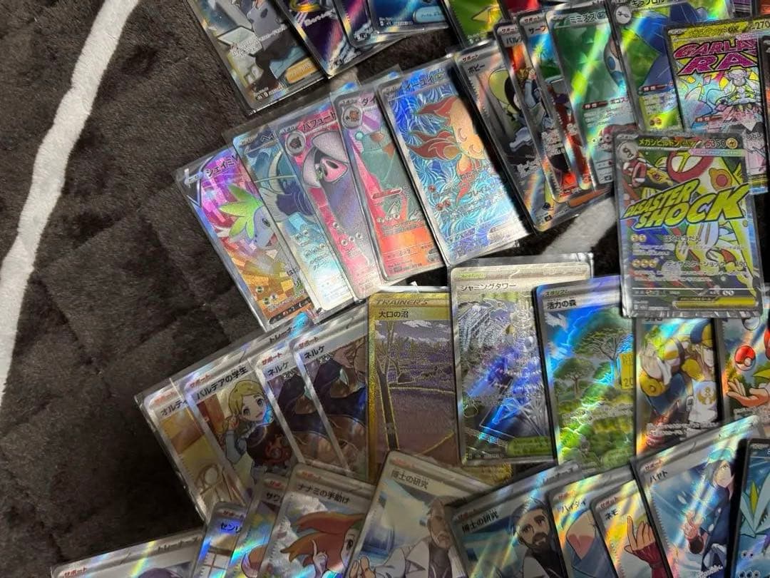 ポケモンカードsr１００枚以上 レアカード５００枚以上