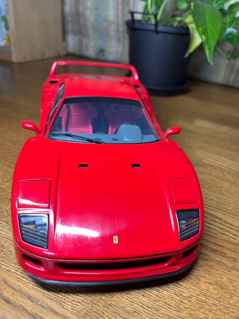 京商　1/18 f40 中古品