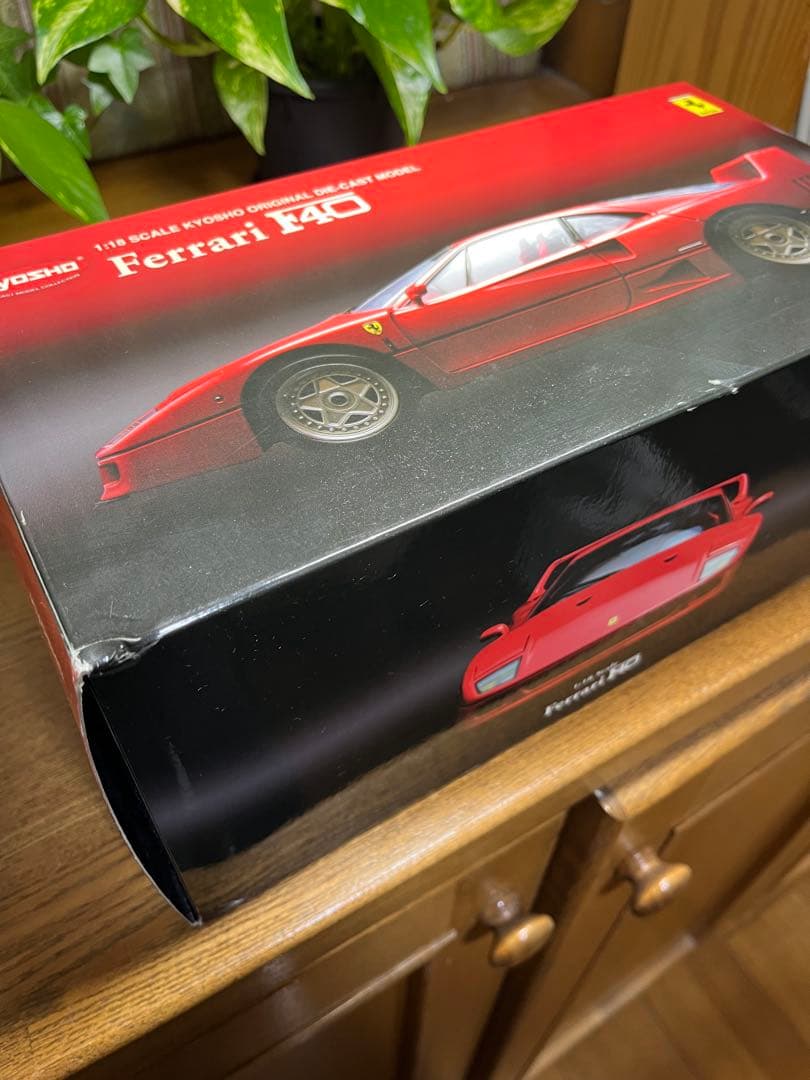 京商　1/18 f40 中古品