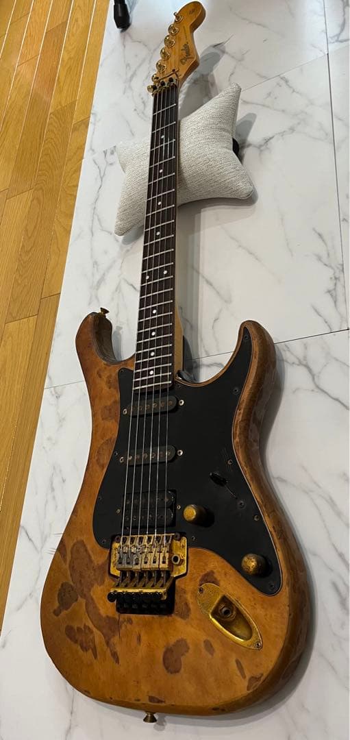 Fender Japan STR-80R ストラトキャスター