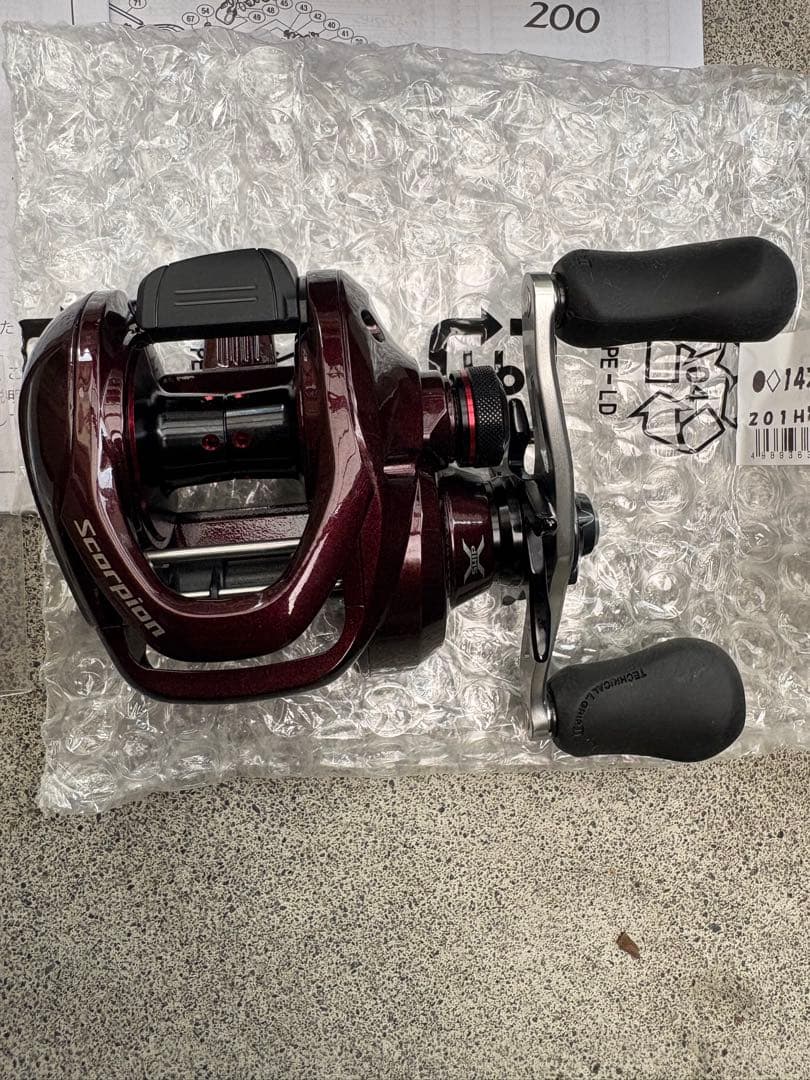 SHIMANO Scorpion 201HG ベイトリール